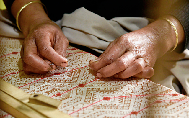 A Tour to Sualkuchi - The Silk Village of Assam - Miradorlife